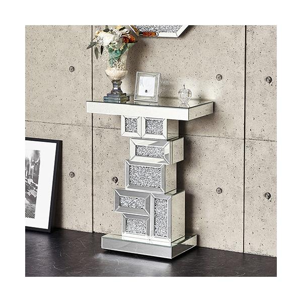 ラグジュアリーで存在感のあるコンソールテーブルです。商品番号20-85015組立状態完成品（新品）サイズ外寸：幅60×奥行30×高さ80cm重量：約19.5kg梱包サイズ：約69×39×90cm梱包重量：約20.5kg仕様材質：4mm厚ミラ...