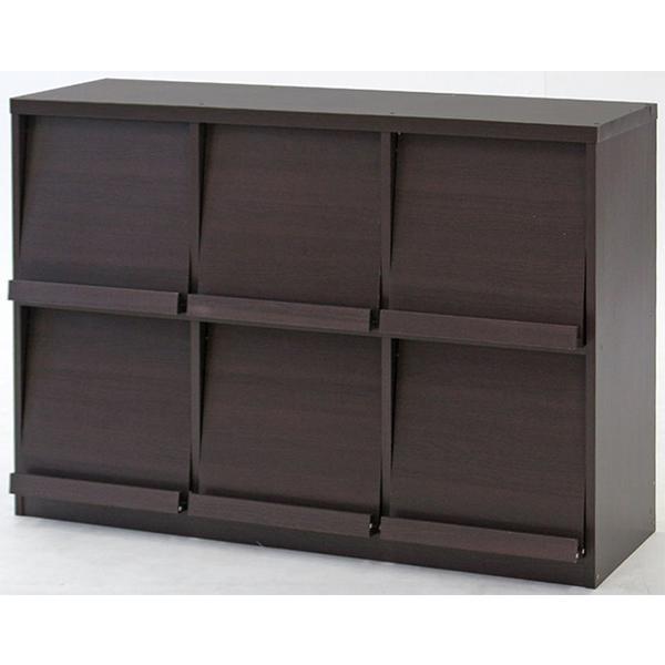 ダークブラウンで落ち着いた色合いの収納棚です！棚扉は上部に格納可能で、内部は収納になっています。商品番号FRG-1285DPお客様組立の商品（新品）カラーダークブラウン、ナチュラル、ホワイトサイズ全体：幅1190×奥行450×高さ900耐荷...