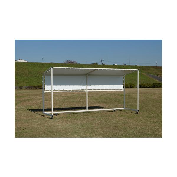 既存のベンチに設置できる日除け！遮熱効果の高いホワイト仕様のシェルターです。キャスター付きなので移動も簡単に行えます。試合や練習時の熱中症対策、屋外ベンチの日除けとして重宝します。教育施設や運動施設で活躍します。商品番号LS-S-9318お...