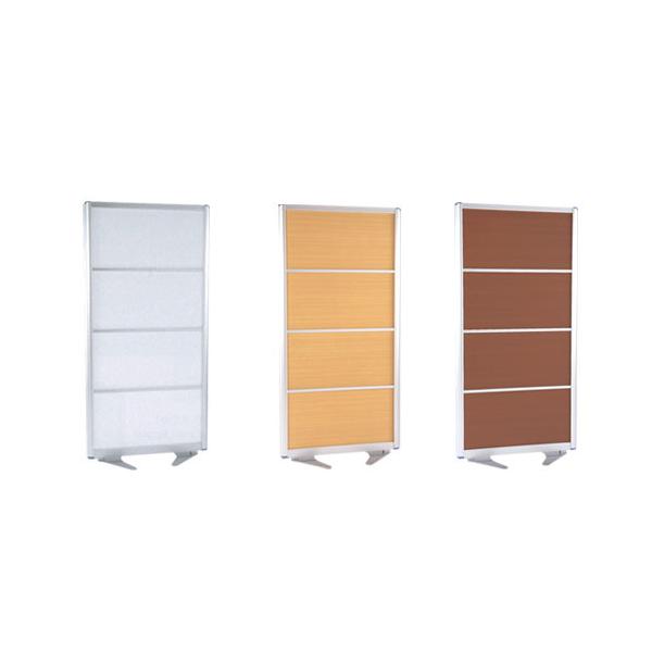 部品不要で簡単組立！丈夫なアルミフレームのパーテーションです。直線、L字、T字、十字連結ができる連結金具がパネルの上下に標準装備されています。安心の日本製です。商品番号YPX-0614完成品（新品）※こちらはパネルのみの販売ページです。安定...