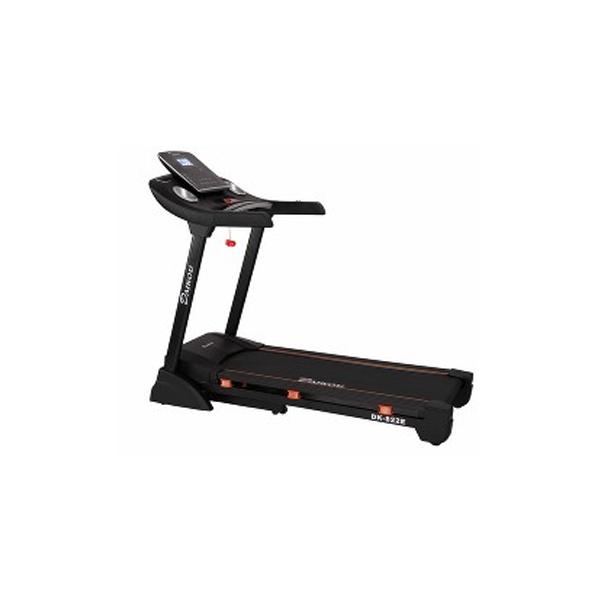 家庭用ランニングマシン！大型バネクッションを採用することにより足腰への負担を軽減します。9パターンのプログラムから利用者に合わせたプログラムを選択できます。移動に便利なキャスター付きです。家庭内でのトレーニングや運動不足の解消に最適です。商...