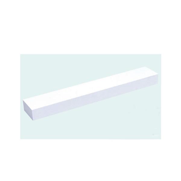 幅跳びや三段跳びの本格的な練習に！陸上競技の練習で活躍する踏切板です。耐久性に優れた無垢材を使用しています。商品番号LS-S-9329完成品（新品）サイズ外寸：幅20×長さ122×厚さ10cm重量：約14kg仕様米松無垢材●走り幅跳び・三段...