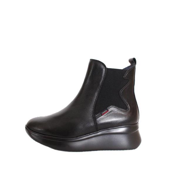 2019年日本へ本格参入となったカラハン。生産は、スペイン北部リオハ州の町アルネドにある自社工場にてハンドメイドにて行われています。1968年の創業当時から、コンフォータブルなシューズを作り続け、現在では世界各国にファンを持つようになった今...