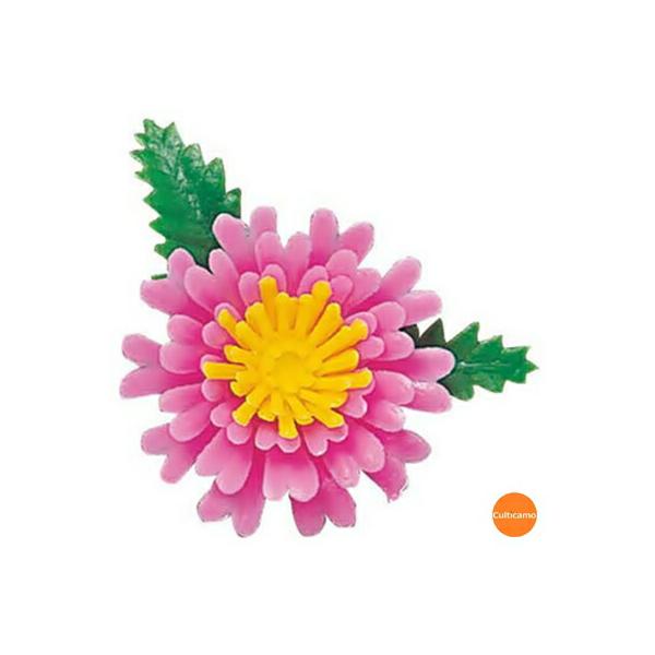 料理を華やかに演出するプラスチック製造花