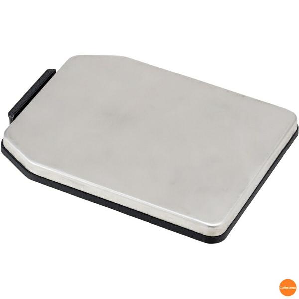 スタビライザー内に内蔵された強力磁石により、ガスボンベを吸着し、転倒を防ぐことが可能です。