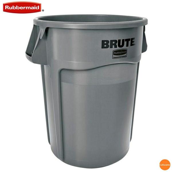 食材の保管、運搬用に開発された「ブルート・コンテナ」。温度差に強く、太陽光線に風化されない材質で強靭な補強構造で耐久性抜群です。