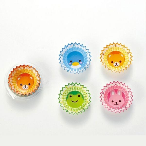 お弁当が楽しくなるかわいいアニマル柄♪食べ終わるとどうぶつの顔が出てきます。多めのおかずもたっぷり満足な8号丸サイズ。