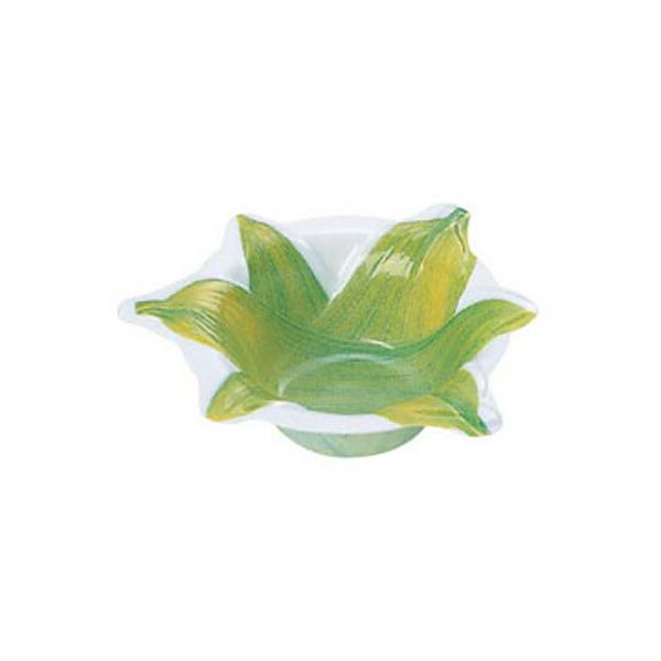 料理を彩る柄付きカップ。型くずれしないので、カレーやシチューなど流れやすい料理に最適。