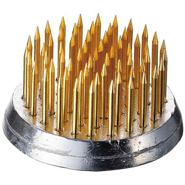 燕三条「マルフジ剣山製作所」の特製剣山。