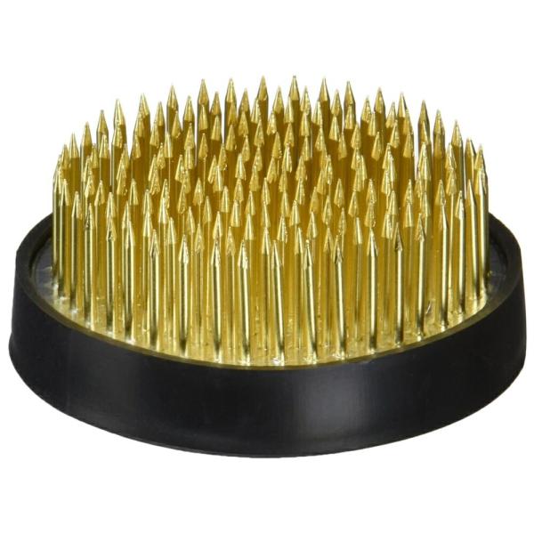 燕三条「マルフジ剣山製作所」の特製剣山。ゴムリング付きなので大切な花器をキズつけません。剣山と花器が滑らずに安定します。