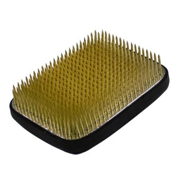 燕三条「マルフジ剣山製作所」の特製剣山。ゴムリング付きなので大切な花器をキズつけません。剣山と花器が滑らずに安定します。