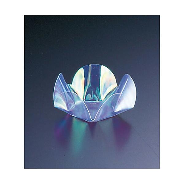 見る角度により、様々な色彩が現れる美しいオーロラフィルムの輝きが料理を神秘的に演出します。