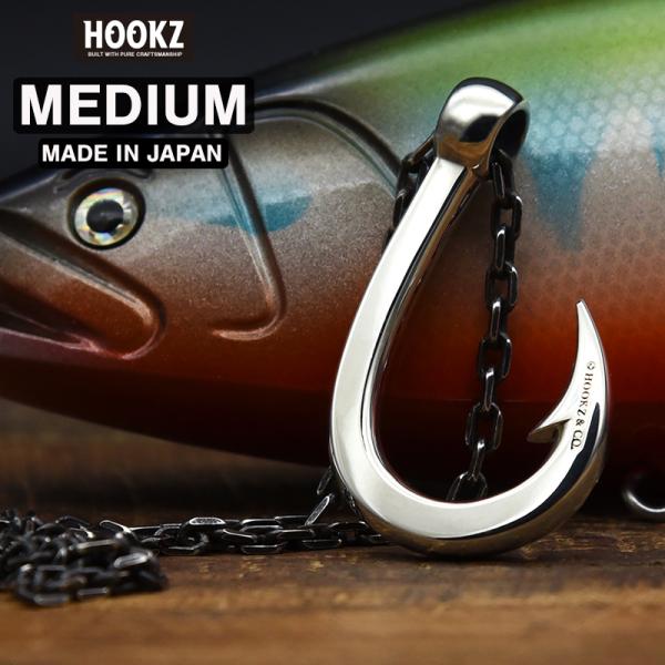 ブランド：HOOKZ/フックズ素材：シルバー925サイズ：Mサイズ　全長：37mm　横幅：22mm生産国：日本付属品：シルバー磨きクロス、チェーン-----------------------------------------------...