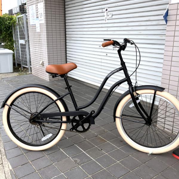 ビーチクルーザーを街乗り向けのハンドルにした可愛い自転車ごついフレームにファットなタイヤがキュートFOD（FEEL of Deck）シリーズは一応子供向けとされていますがこちら２４インチでもタイヤが太いため身長150cm以上推奨です。※ほぼ...