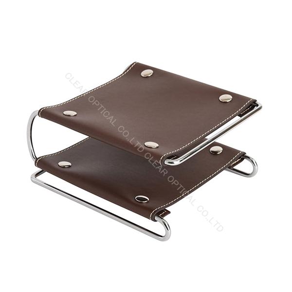 2段 マルチラック メガネスタンド《商品説明》商品サイズ：高さ85×幅175×奥行150ｍｍ重量：310ｇ材質：合成皮革(PU)、アイアン他原産国：中国※滑り止め付き※スナップボタンは取り外しできます。※内寸(手づくり品につき個体差があるた...