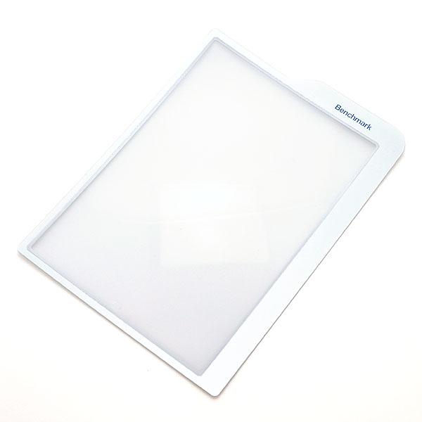 新聞向け大判な薄型シートレンズ●倍率２倍●半透明ケース付●倍率２倍●材質：●ＰＶＣ●原産国：日本
