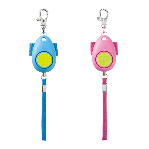 雨天時も安心の生活防水タイプ。本体サイズ:縦53.3mm×横35mm×高さ31mm■本体サイズ：縦53.3mm×横35mm×高さ31mm■重量：36g■材質：本体=ABS金具=ニッケルメッキストラップ・固定ベルト=ポリエステル反射シール=P...