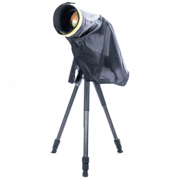 ALTARCLはS/M/L/XLの4サイズ展開のうち、Lサイズのレインカバーです。雨の中の撮影が必要な時、400mmまたは超望遠レンズ付きのデジタル一眼レフカメラを保護します。外寸:860×950mm■外寸：860×950mm■対応レンズ：...