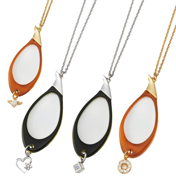 かざりの石はスワロフスキー社製を使用しております。レンズサイズ:41×23mm■倍率：3倍■レンズサイズ：41×23mm■その他：白硝子 ■チェーンの長さ： 75-80cm(調節可)●母の日●敬老の日ルーペ,ペンダント,おしゃれ,ハンドフリ...