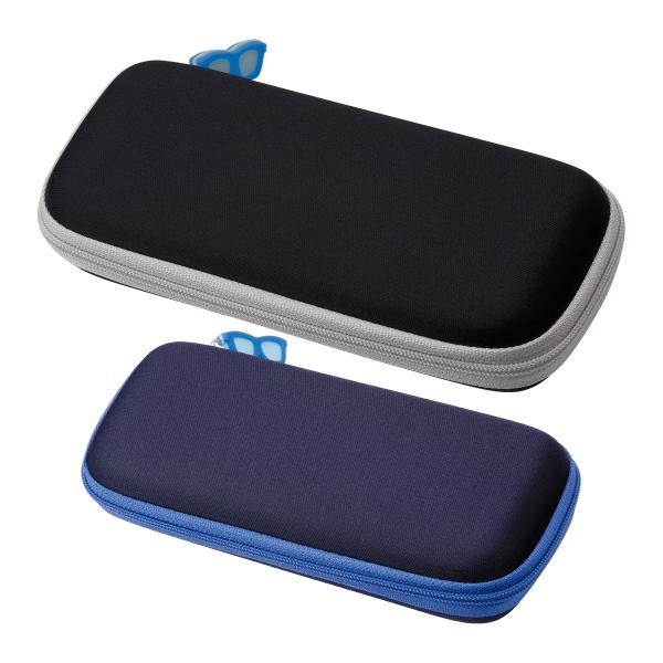 メガネ型のファスナーチャームがカワイイ!内寸(約):W150×D60×H28mm■素材：EVA/ナイロン■鼻当：なし■内貼り：ブラック■重量：約32g■内寸(約)：W150×D60×H28mm■その他：ファスナー式、セミハードめがね入れ物ケース