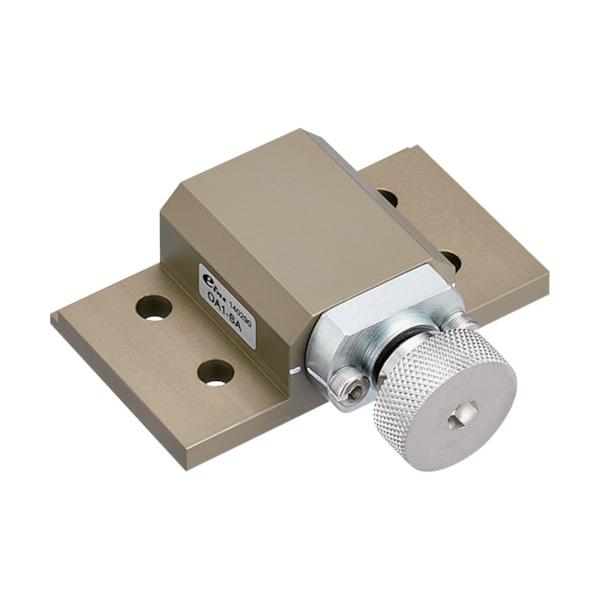 メカトロ部品 軸受・駆動機器・伝導部品 ロボットハンド用パーツ ●１本のネジを締めるだけでハンドが交換完了します。●タイプ：ロボット側●幅(mm)：80●奥行(mm)：71.6●高さ(mm)：24●可搬重量(kg)：〜10●引込力/押出力(...