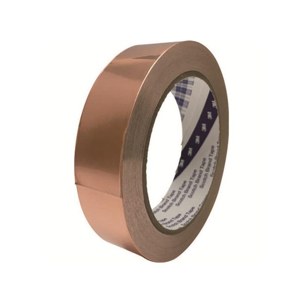 梱包用品 テープ用品 導電性テープ ●厚さ方向・面方向に高い導電性が得られます。●高粘着タイプなので狭い部分への貼り込みが可能です。●熱エージング特性に優れています。●ハンダ付けが可能です。●電磁波シールド、グラウンディング(アース)の強化...