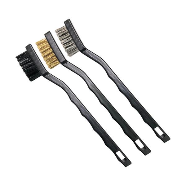 電動・油圧・空圧工具 研削研磨用品 ハンドブラシ ●ステンレス・真鍮・ナイロンの異なる素材をブラシに使用した、スモールサイズのワイヤーブラシ3pcsセットです。●スモールサイズでも角度付ハンドルが採用されており、力を入れやすい仕様になってい...