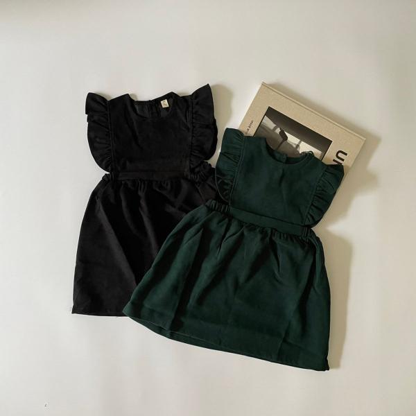 ・素材構成: 綿95%、ポリエステル5%・size:  80~130・color: green / black・秋冬らしさ満点のコーデュロイ素材のワンピース・極細畝のさりげないコーデュロイ生地なので軽やかに着用できます・主役級のgreenと...