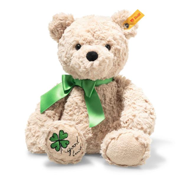 ふわふわの毛並みに、愛らしい表情が魅力的なジミーちゃん。足裏には幸運の象徴・四つ葉のクローバーが丁寧に刺繍され、そばにいるだけで幸せを運んできてくれそうです。さらに、クローバーと同じ優しいグリーンのリボンをまとい、「Good Luck」の文...