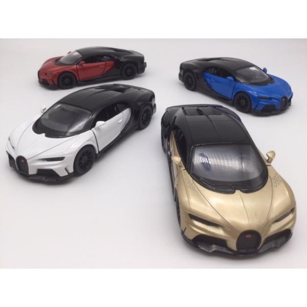 キンスマート社製 海外ライセンス品1/38スケール ブガッティシロンブガッティが2016から全世界500台限定で販売しているハイパーカー。全長約12.5cm、幅約6cm、高さ約3.5cm内装：ブラック　両サイドドア開閉可能。プルバックアクシ...