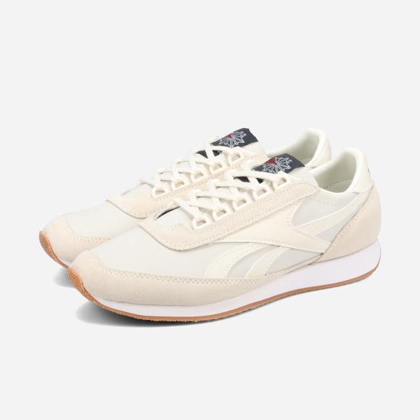 1978年に初めて発売された＜AZTEC＞からインスピレーションを受け、フルグレインレザーと優れたディテールを再解釈し、カジュアルでありながらクラシックなムードを楽しめるランニングシューズ、それが＜CAMARGUE＞です。＜特徴＞・プレミア...