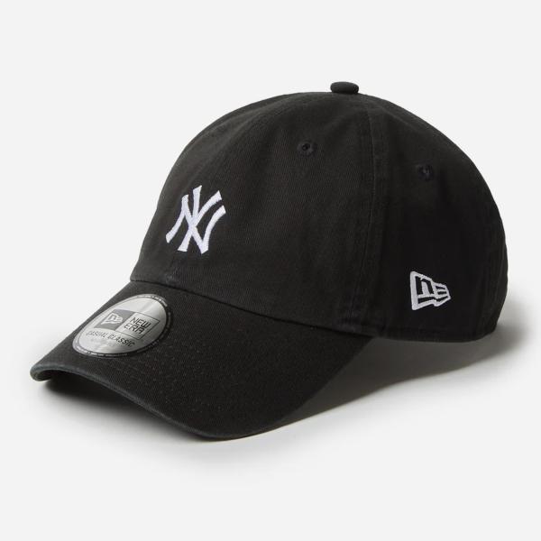 各球団の本拠地に関連するモチーフをアンダーバイザーに刺繍でデザインしたコレクション。軽量かつ柔らかな被り心地が特徴のカジュアルなベースボールキャップ［Casual Classic］をベースモデルに採用。リアストラップはスナップボタンで容易に...