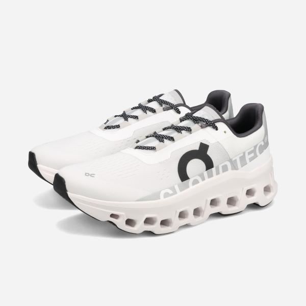 Onは2010年、「ランニングの世界を変える」という大きな目標を掲げ、チューリッヒの一角でスタートしました。それから10年、Onのシューズは、50ヶ国を超える国で700万人以上のランナーに履かれ、大切にされてきました。そして、その勢いはとど...