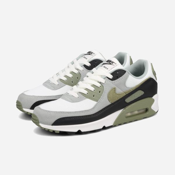 1987年に最高のクッショニングシステム＜AIR＞を搭載してスニーカーバブルを引き起こした事で有名な＜AIR MAX＞シリーズの人気モデル＜AIR MAX 90＞。90年代に登場し、現在に至るまで広く認知されている定番モデルであり、コーディ...