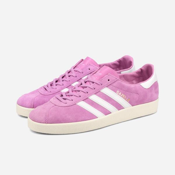 ガゼルがトレーニングシューズとして誕生してから、その歴史は70年余り。クラシックなスエードアッパーとラバーソールが特徴のガゼルは、軽量で薄型のクラシックシューズとして、力強く歩み続けてきました。洗練されたスムーススエードアッパー、ステッチ入...