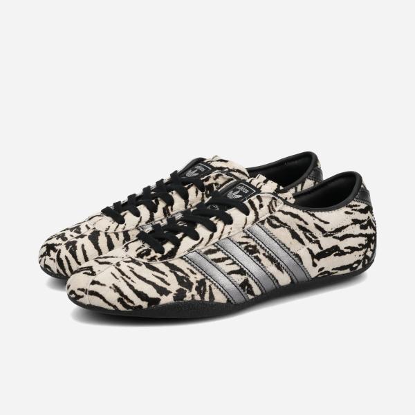 レザーアッパーと薄型のデザインでレトロでスポーティーなルックスに仕上げたスニーカー。アディダストーキョーシューズを履いて、モダンなセンスが加えられた過去の人気アイテムに再び注目してみよう。スポーツが流行した70年代にインスパイアされたこのス...