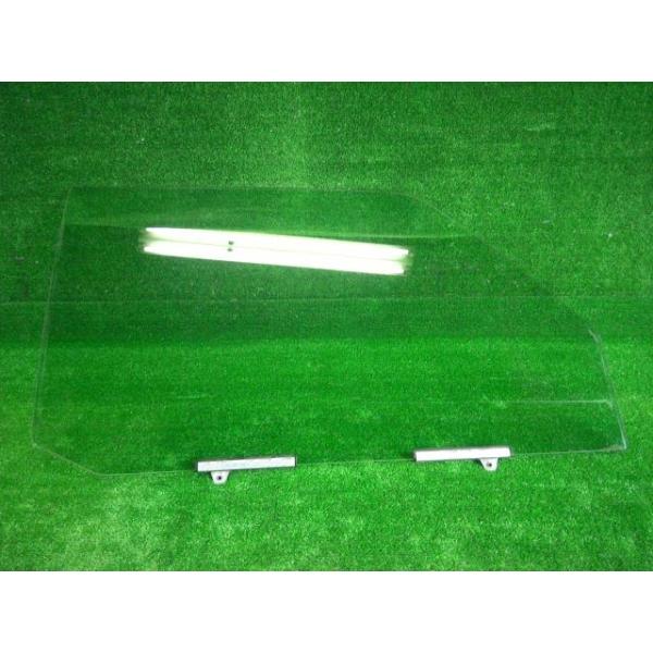 **** 商品説明を必ずご確認ください ****部品管理番号：100000195213130部品メーカー：アサヒメーカー純正品番：80300-6A00C部品名：右Fドアガラス部品メーカー品番：M2H3部品区分：リサイクル品車名：キックス車両...