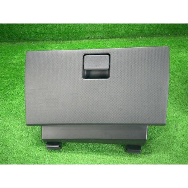 **** 商品説明を必ずご確認ください ****部品管理番号：100000281070211メーカー純正品番：73410-65P00-P4Z部品名：グローブBOX部品区分：リサイクル品車名：ハスラー車両タイプ名：5ドアハッチバック通称型式：...