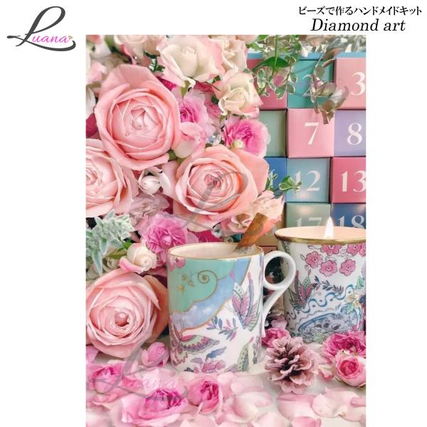 ダイヤモンドアートとは？2.5mmのビーズで絵を作っていきます。近くで見るのではなく離れて見るとあら不思議!?手先を動かすことで脳への刺激もありお子さんからお年寄りまで幅広く人気です☆趣味に！プレゼントに！リハビリにも効果的です♪やりだすと...