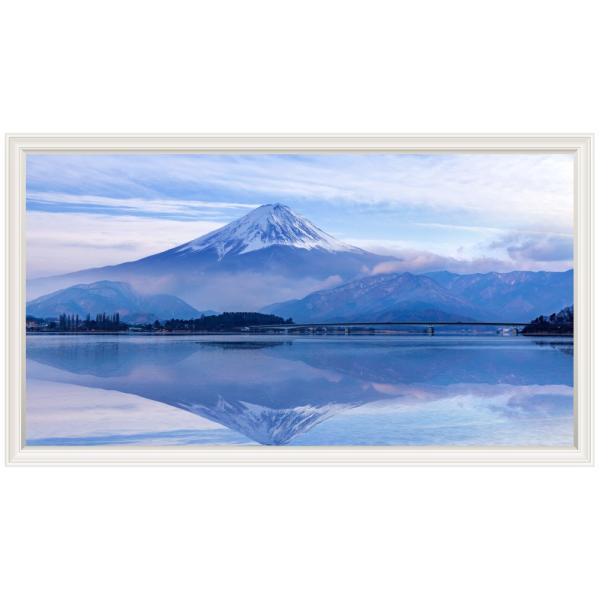 日本製ウォールステッカー「富士山」。あなただけの特別なお部屋のインテリアに。つやなしタイプの専用シートでお部屋に馴染みます。■サイズ：W1060×H600mm■素材：WAKUマットシート・白地■メーカー：MU3・日本製■ご使用の前に壁材には...