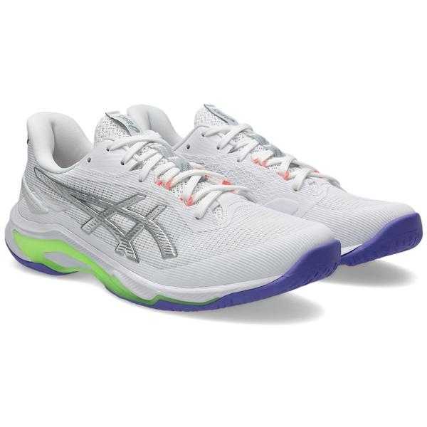 ■　メーカー asics 【アシックス】 ■　商品名 NETBURNER BALLISTIC FF4 ■　品番 1053A070 ■　カラー 104：ホワイト×アメジスト■　アッパー素材 合成樹脂＋人工皮革＋合成繊維 ■　アウターソール ゴ...