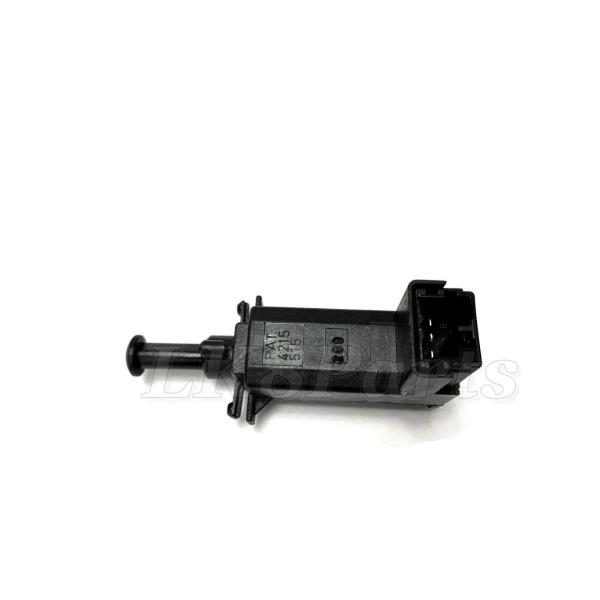 商品名:  Proper Spec Discovery 2 99-04 Brake Stop Pedal Light Switch Assy XKB100170 OEMブランド: Proper Spec商品番号: XKB100170色: R...