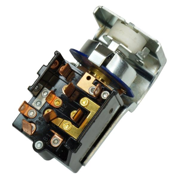 商品名: Formula Auto Parts HLS1 ヘッドライトスイッチ Formula Auto Parts HLS1 Headlight Switchブランド: Formula Auto Parts高さ: 9.9cm横幅: 7.9...