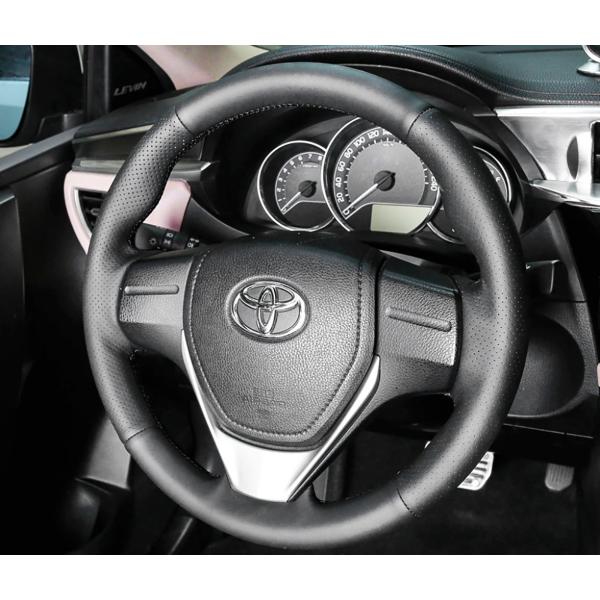 商品名: 自動車ハンドルカバー ブラックレザーカバー 手縫い DIYステッチカバー 2019 2020 Toyota RAV4用 Car Steering Covers Black Leather Cover Hand Sewing DIY...