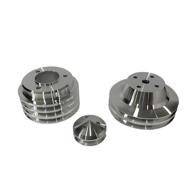 商品名:  New Big Block Chevy Pulley Kit V-Belt 396 427 454 BBC Alt AC LWP Underdriveブランド: Chap Performance商品番号: BBC素材: Alum...