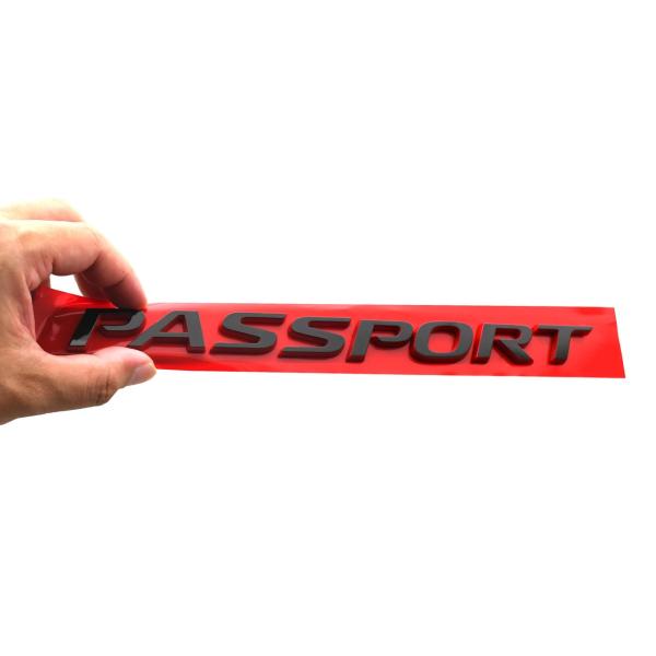 商品名: 1 x パスポートリアエンブレム 車用レターバッジ ロゴ 交換用 19-23 ホンダ パスポート 08F20-TGS-100用 (ブラック/レッドライン) 1x Passport Rear Emblem Car Letter Ba...