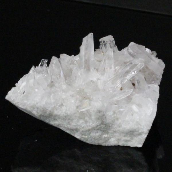 【パワーストーンの意味・言われ】水晶　クラスター[クォーツ]：浄化・幸せをもたらす天然石の基本・自己成長の象徴【サイズ】 46mm×41mm×22mm（原石の最長部計測）【重量】 45g【産地】ヒマラヤ■天然石情報：水晶■石言葉（意味・効果...