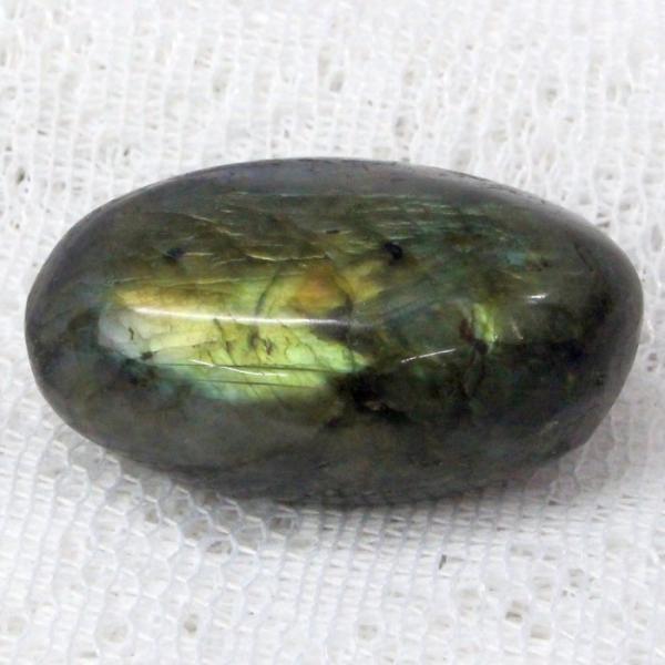 【パワーストーンの意味・言われ】ラブラドライト：創造力、直観力を高め、インスピレーションを与える。目的の完遂。【サイズ】 43mm×29mm×21mm（原石の最長部計測）【重量】 47g【産地】 マダガスカル■天然石情報：ラブラドライト■石...
