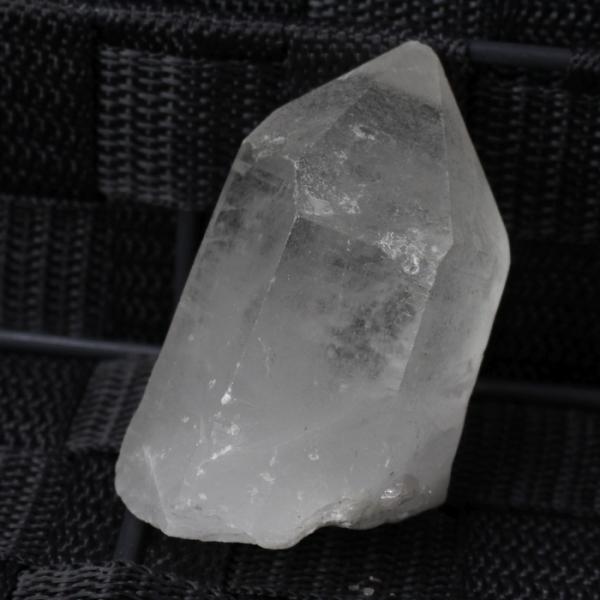 【パワーストーンの意味・言われ】水晶[クォーツ]：浄化・幸せをもたらす天然石の基本・自己成長の象徴【サイズ】 75mm×44mm×35mm（原石の最長部計測）【重量】 149g【産地】　ヒマラヤ マニカラン産■天然石情報：水晶■石言葉（意味...