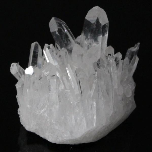 【パワーストーンの意味・言われ】水晶　クラスター[クォーツ]：浄化・幸せをもたらす天然石の基本・自己成長の象徴【サイズ】 39mm×39mm×34mm（原石の最長部計測）【重量】 52g【産地】中国 四川省■天然石情報：マラカイト■石言葉（...